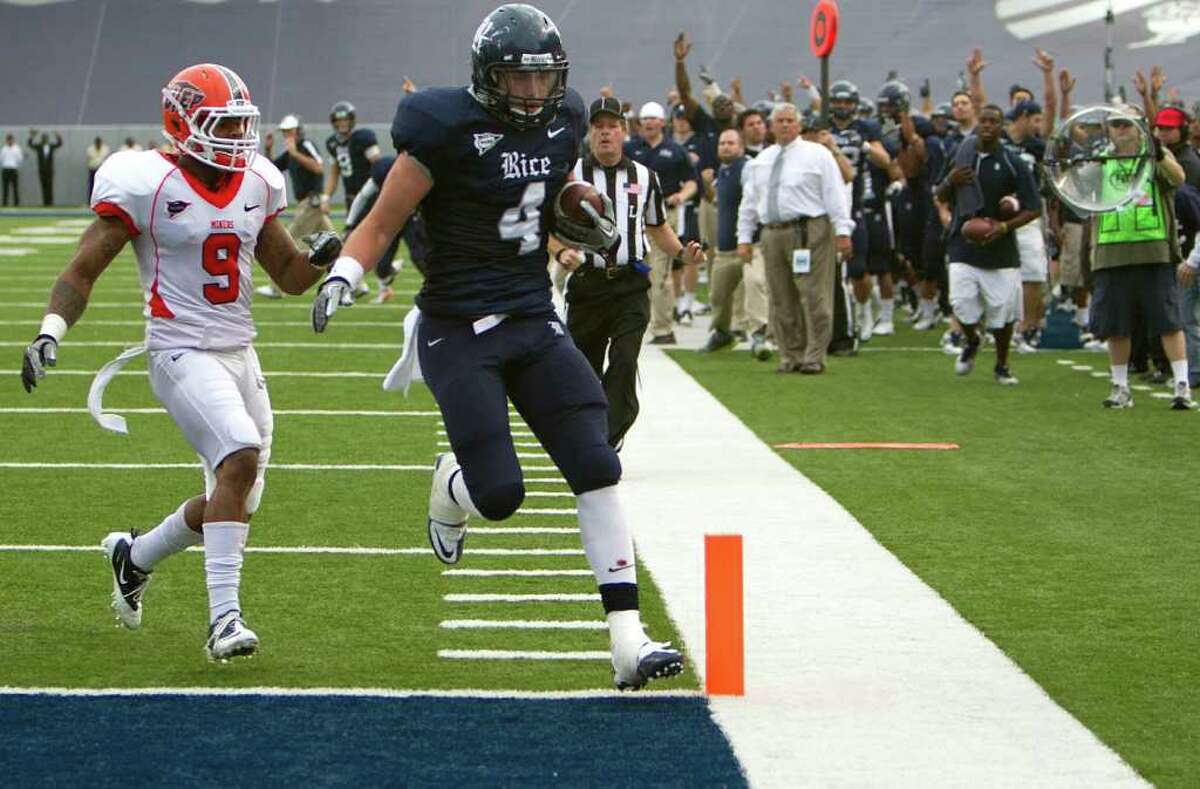 Rice tops UTEP 41-37 to snap three-game losing streak