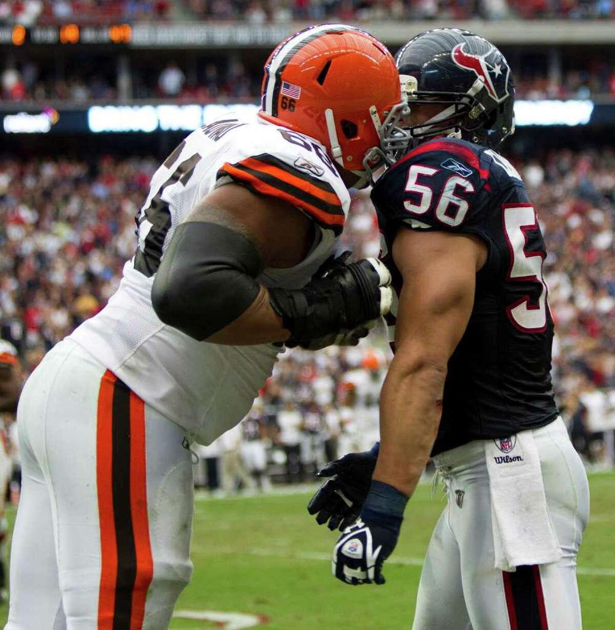 Texans get tough in 30-12 win over Browns