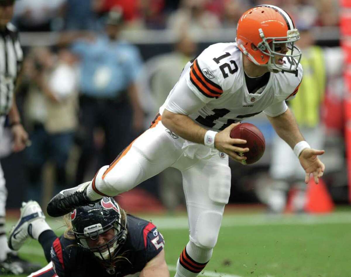 Texans get tough in 30-12 win over Browns