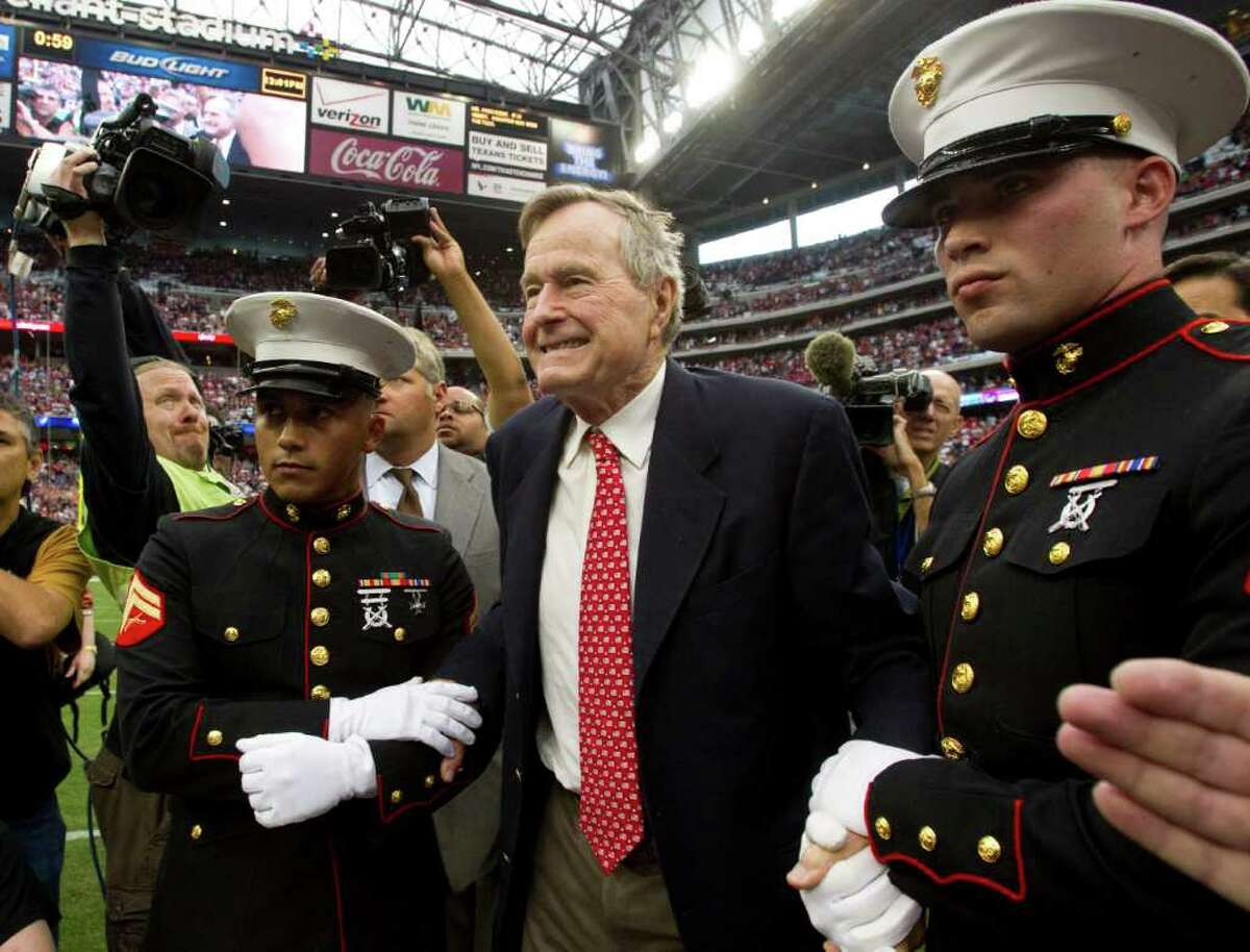 Texans get tough in 30-12 win over Browns