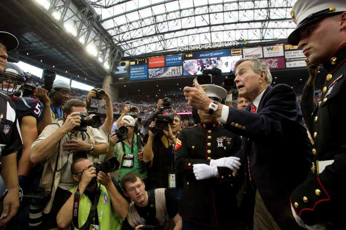 Texans get tough in 30-12 win over Browns