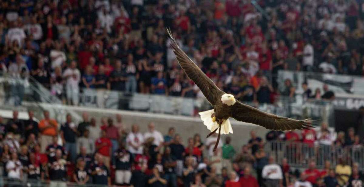 Texans get tough in 30-12 win over Browns