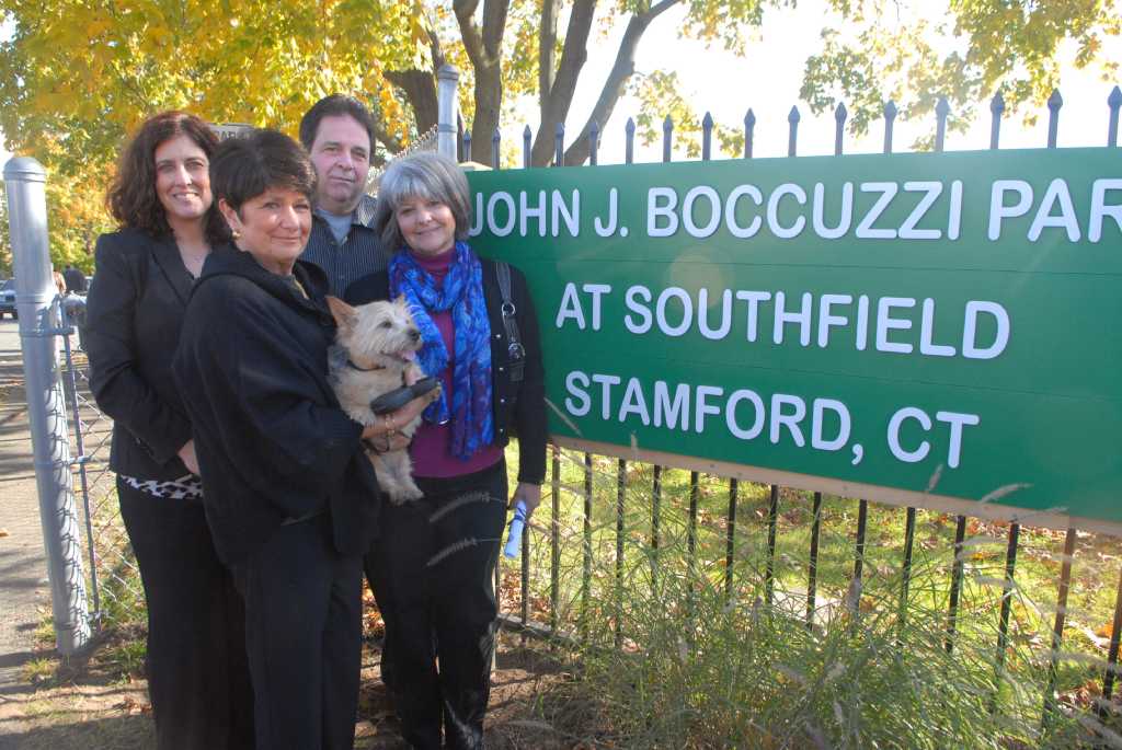 John Boccuzzi Park unveils new sign