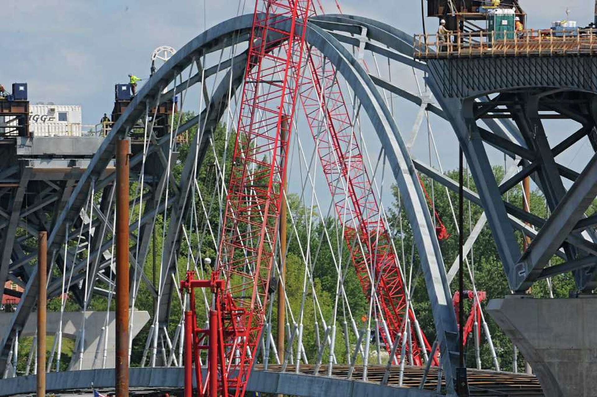 Bridge reconnects old and new