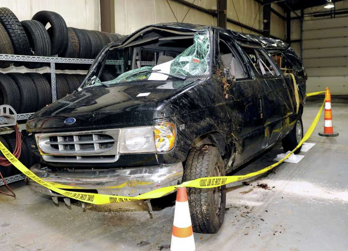 Thousands mourn I-84 crash victims