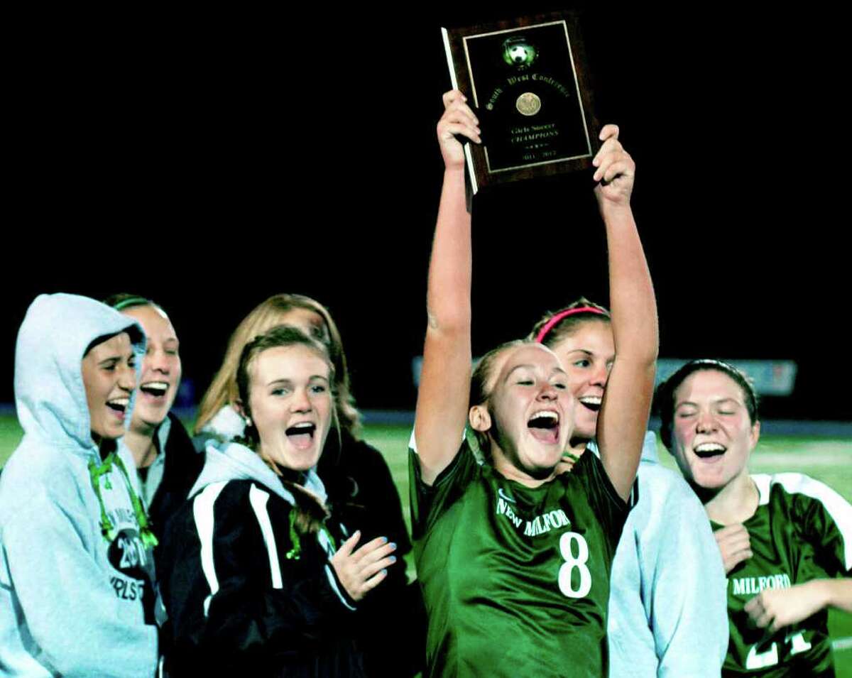 Green Wave girls capture SWC soccer laurels