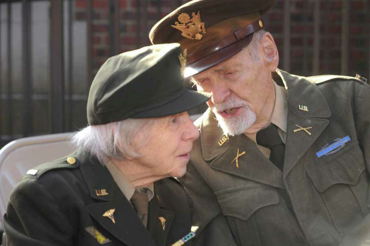 Riverside School honors veterans