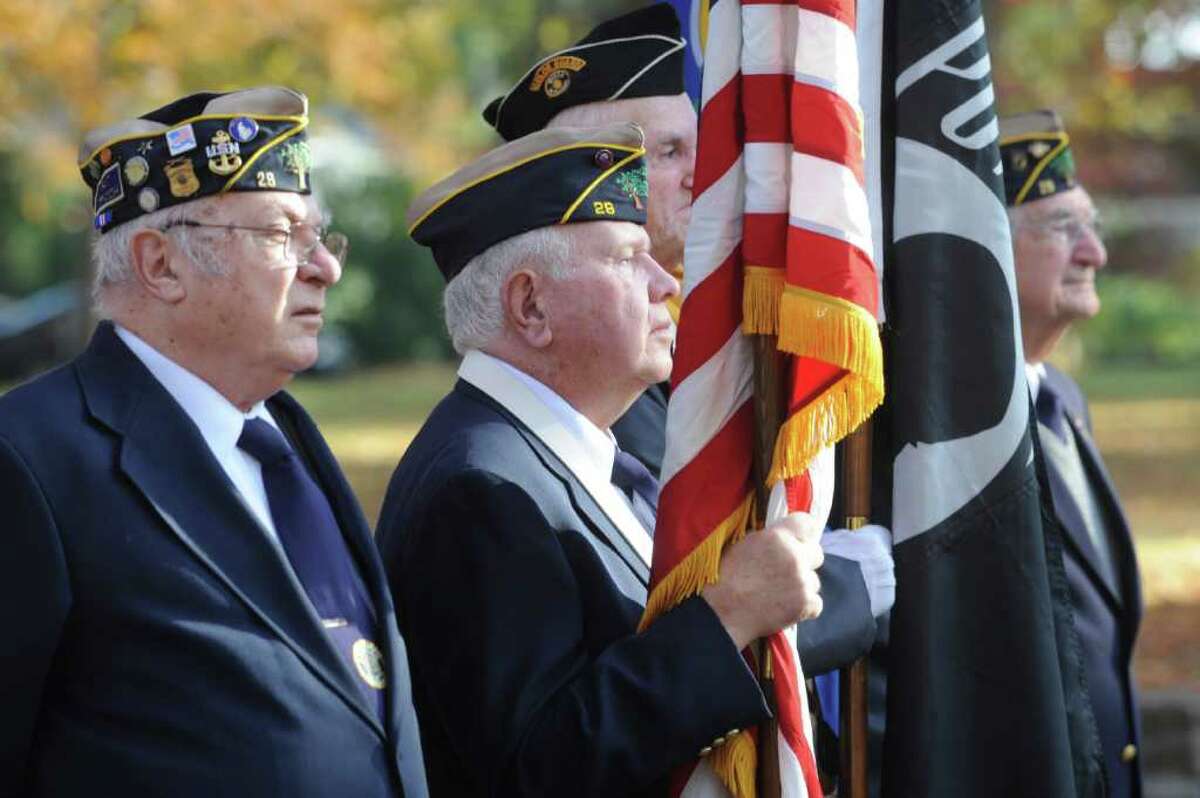 Riverside School honors veterans