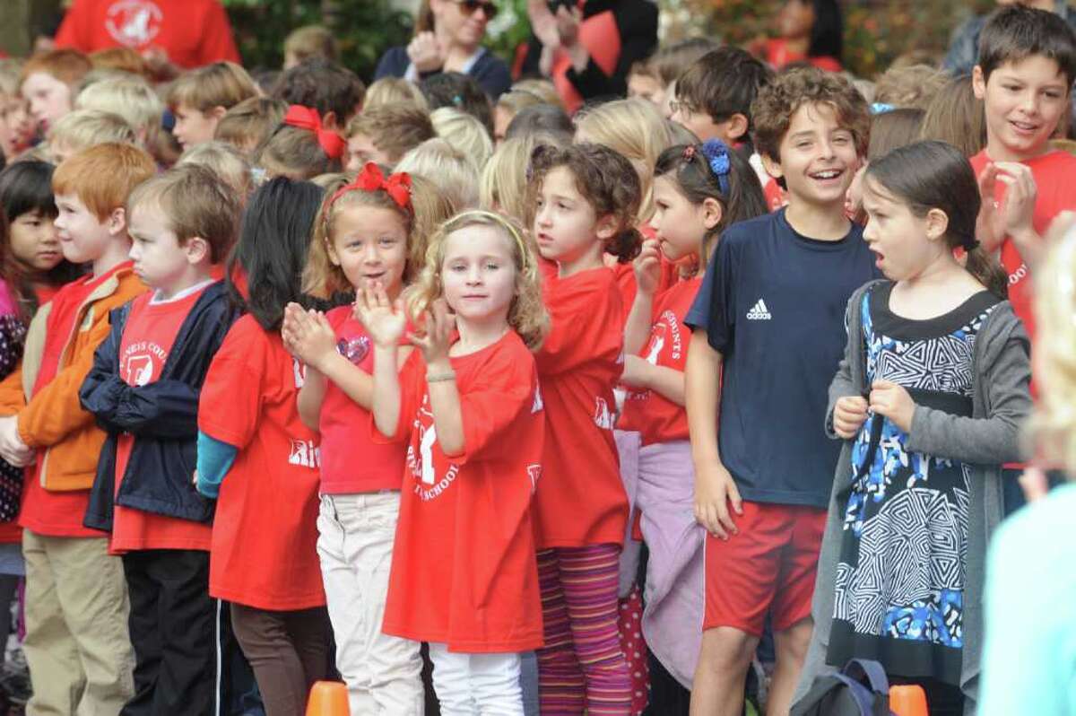 Riverside School honors veterans