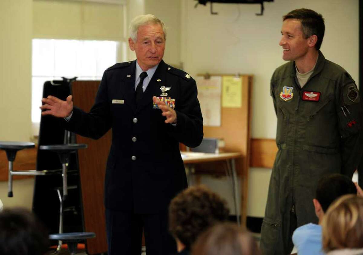 Riverside School honors veterans