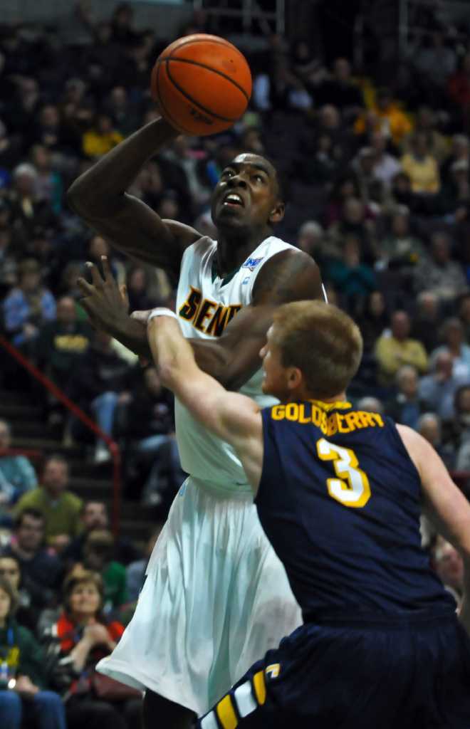 Anosike excited to be Siena's go-to guy