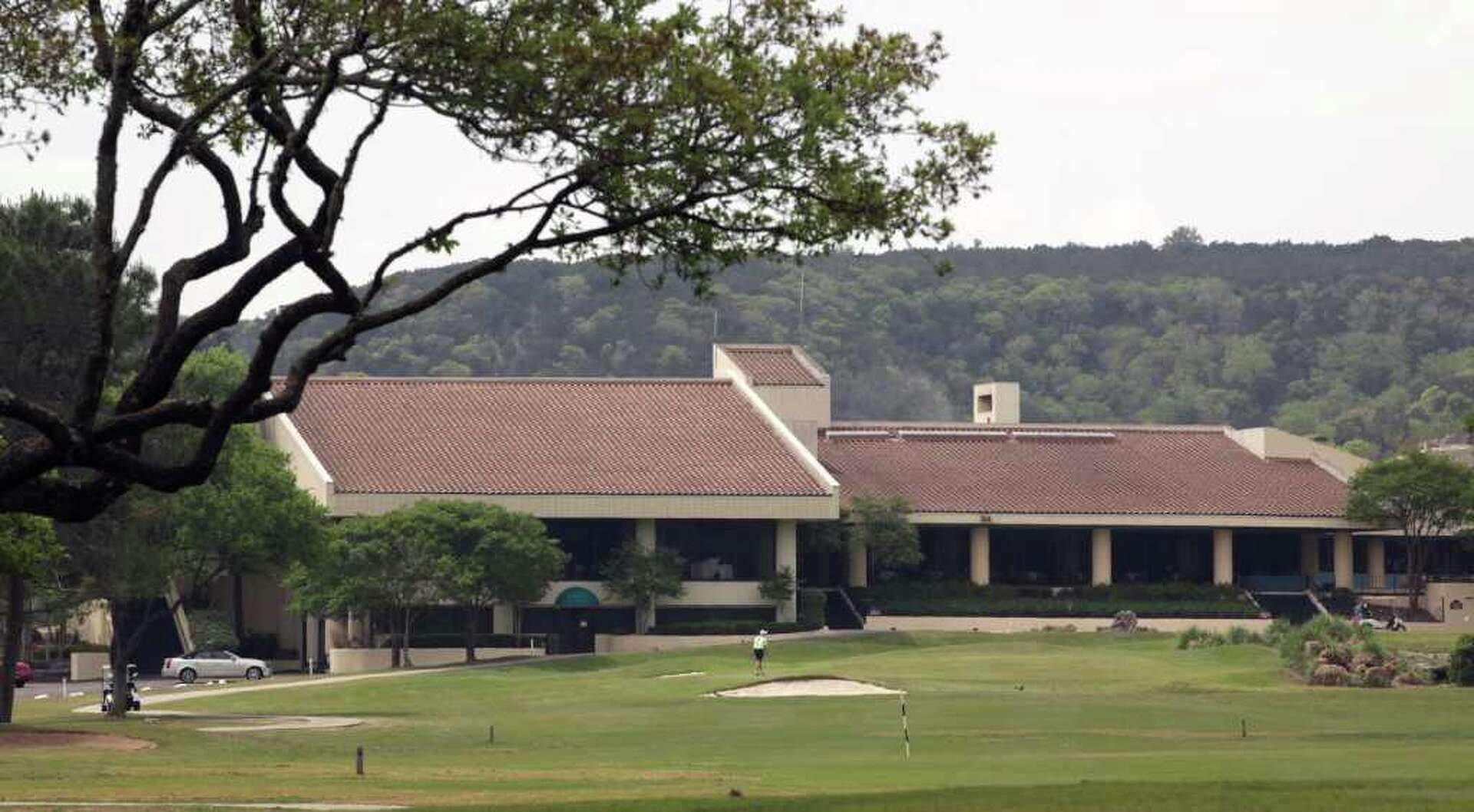 Fire raging at George Strait owned Tapatio Springs Resort