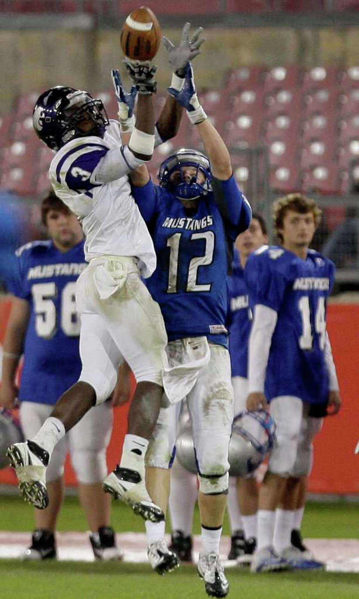 Angleton rides RB Jackson to rout of Friendswood