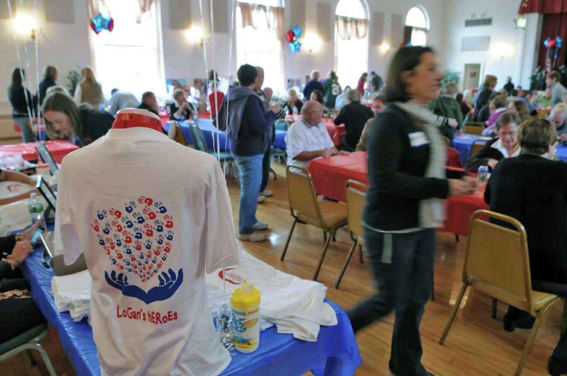Photos: Benefit for Logan