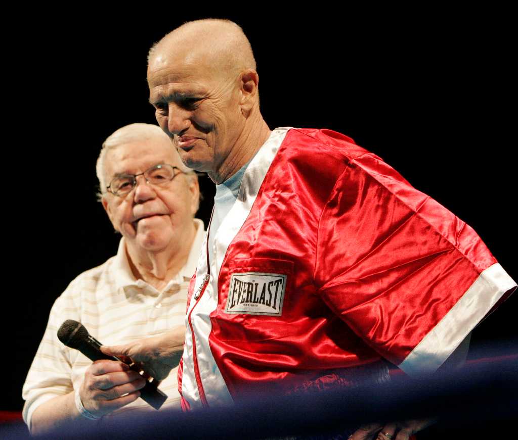 Boxing coach, cutman dies at 77