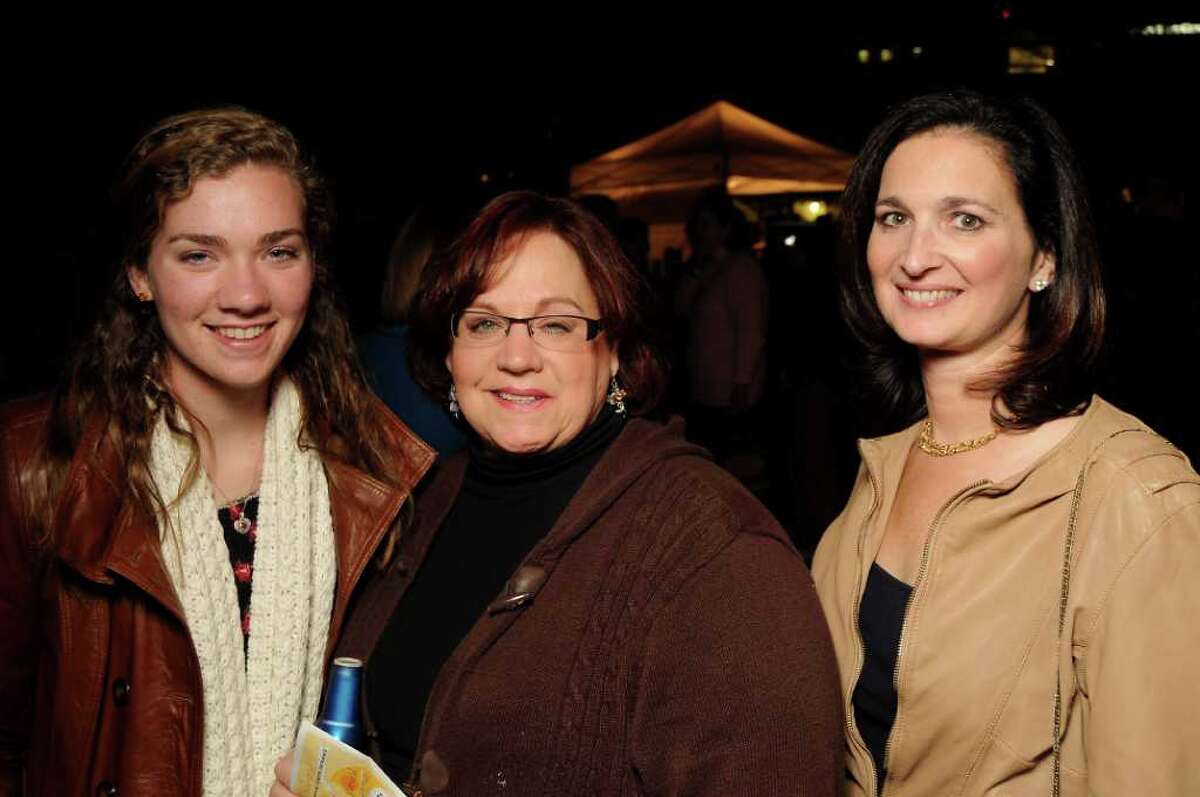 Houston Zoo's Feast With the Beasts presents the B-52s