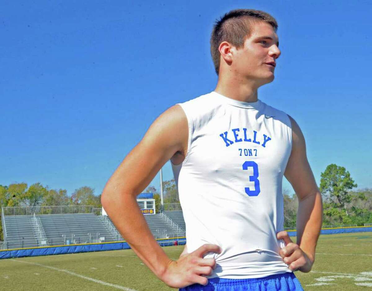 Kelly's Guidroz changes position, steps up at running back