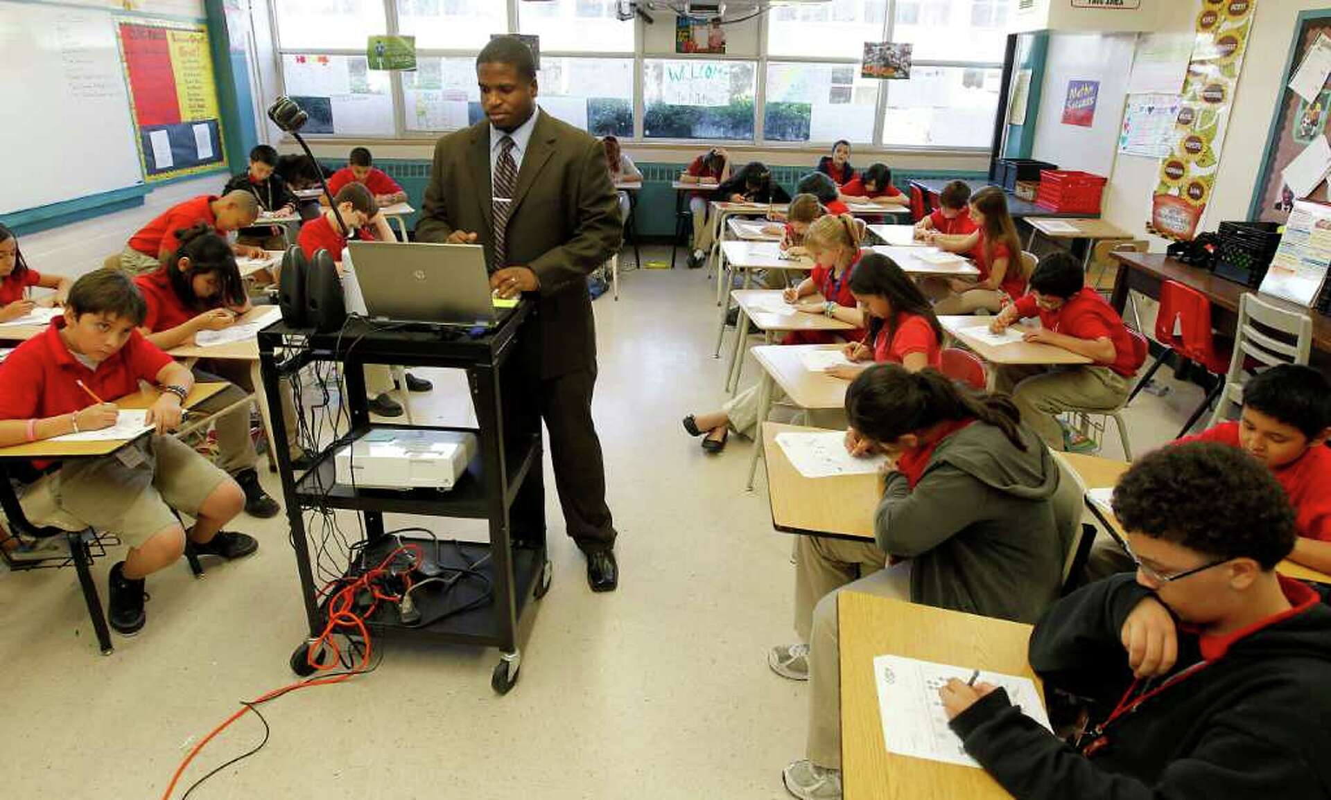 HISD trying again to confront magnet problems