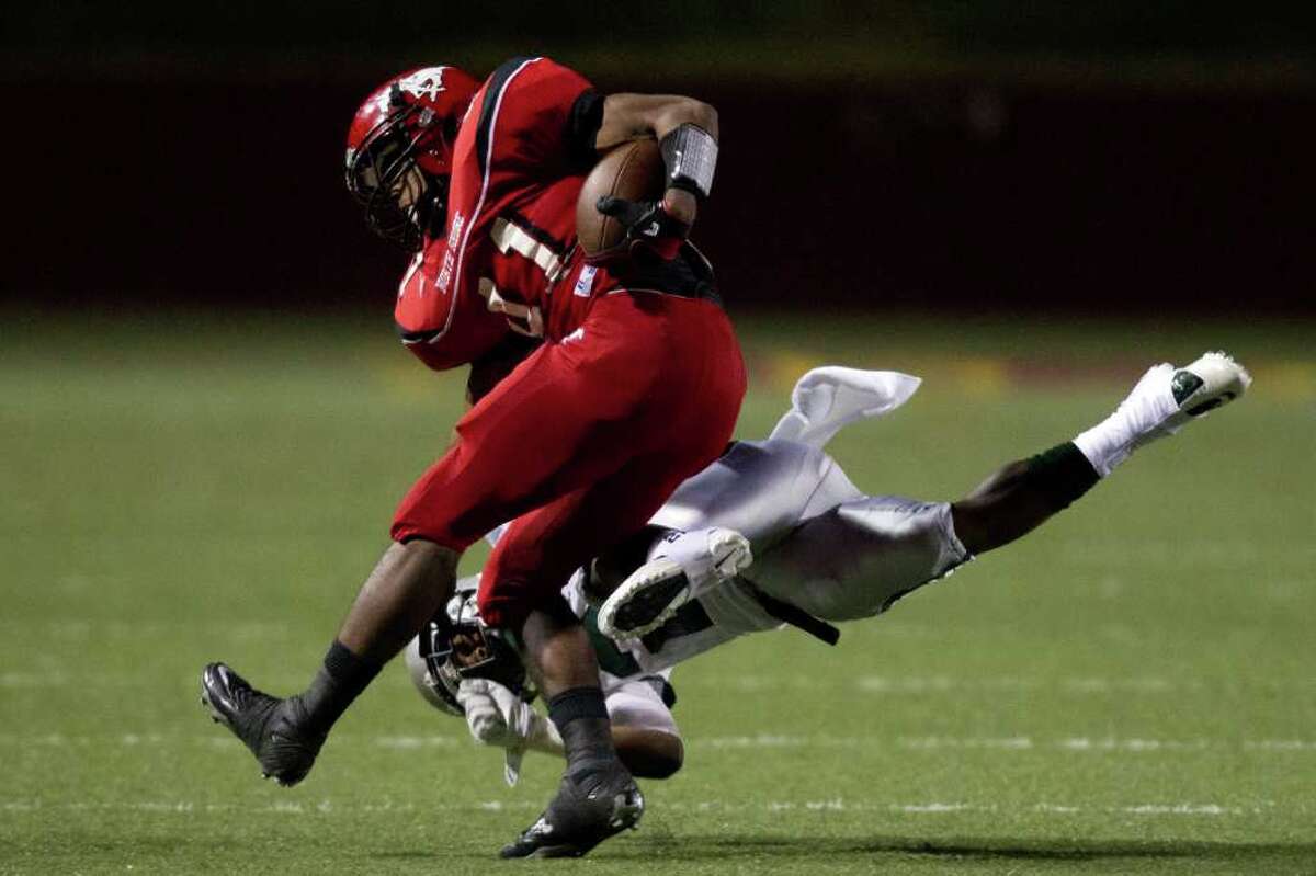 Addison guides Hightower to win over North Shore