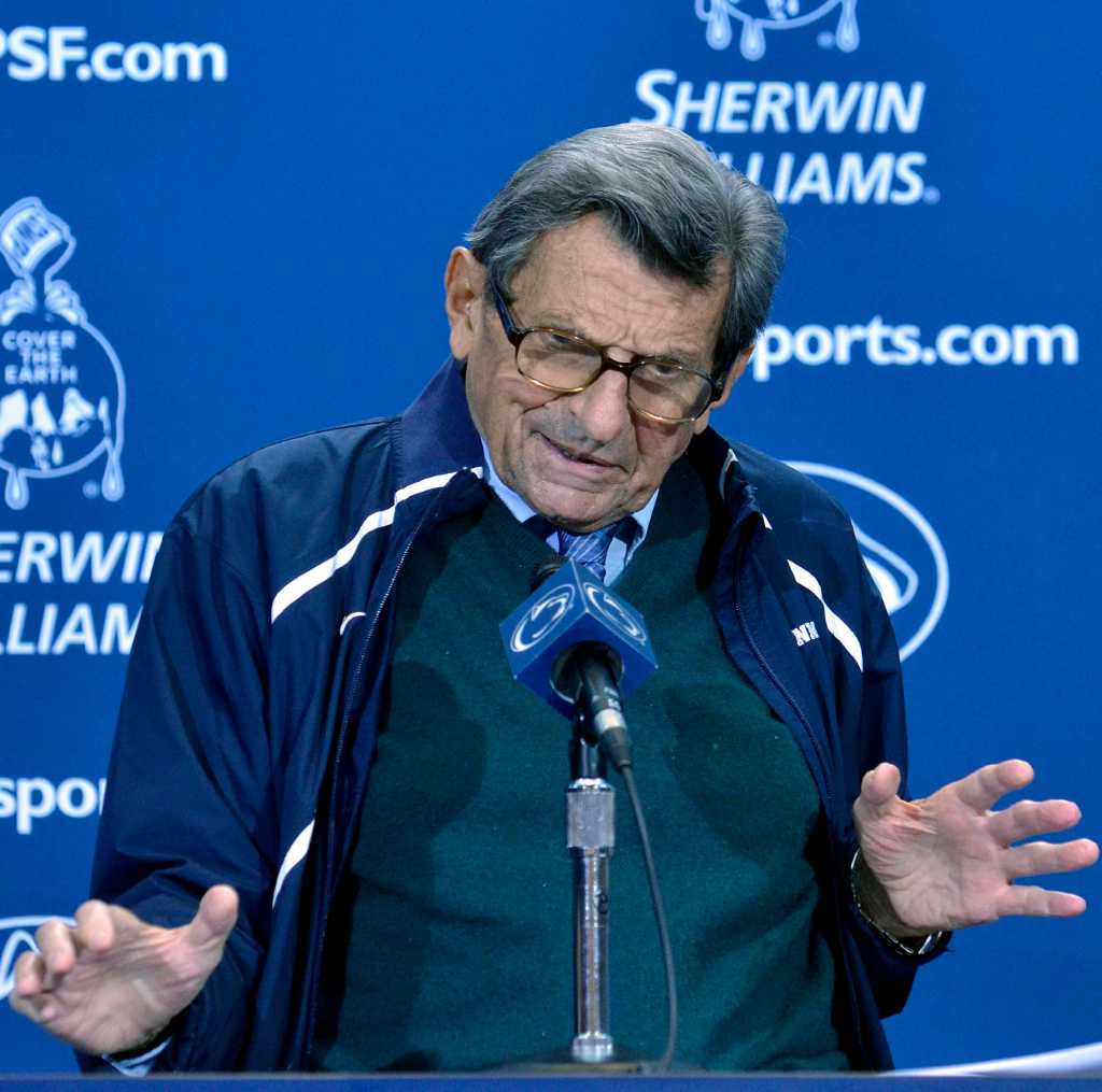 Family reports Paterno has treatable lung cancer