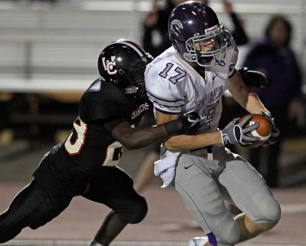 Dausin lifts Warren past Churchill in playoffs