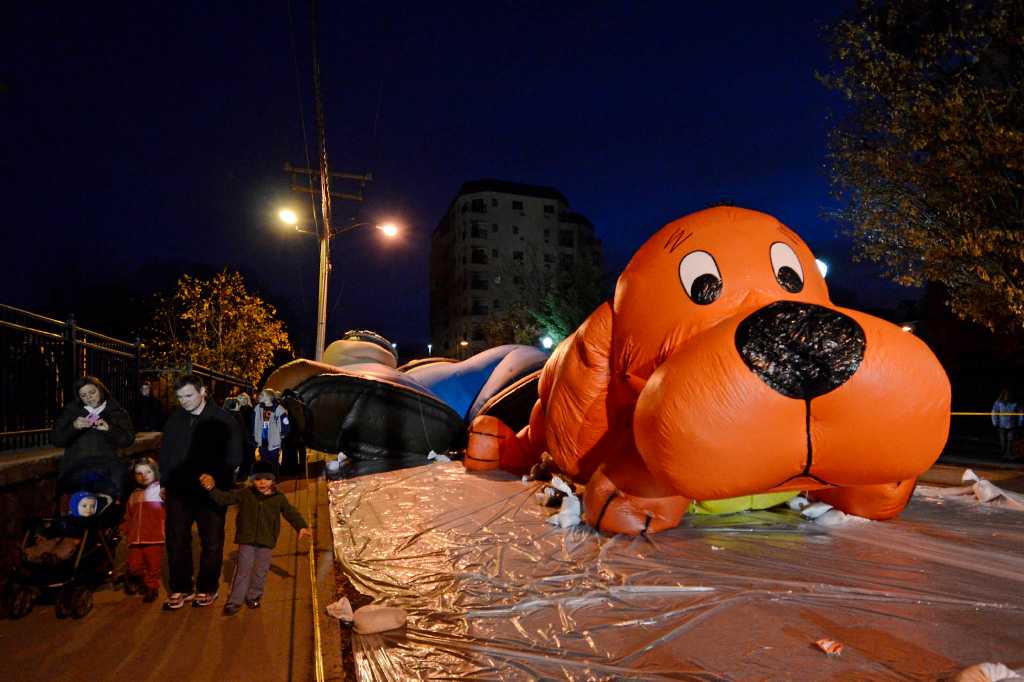 Balloons spring to life for Sunday's parade