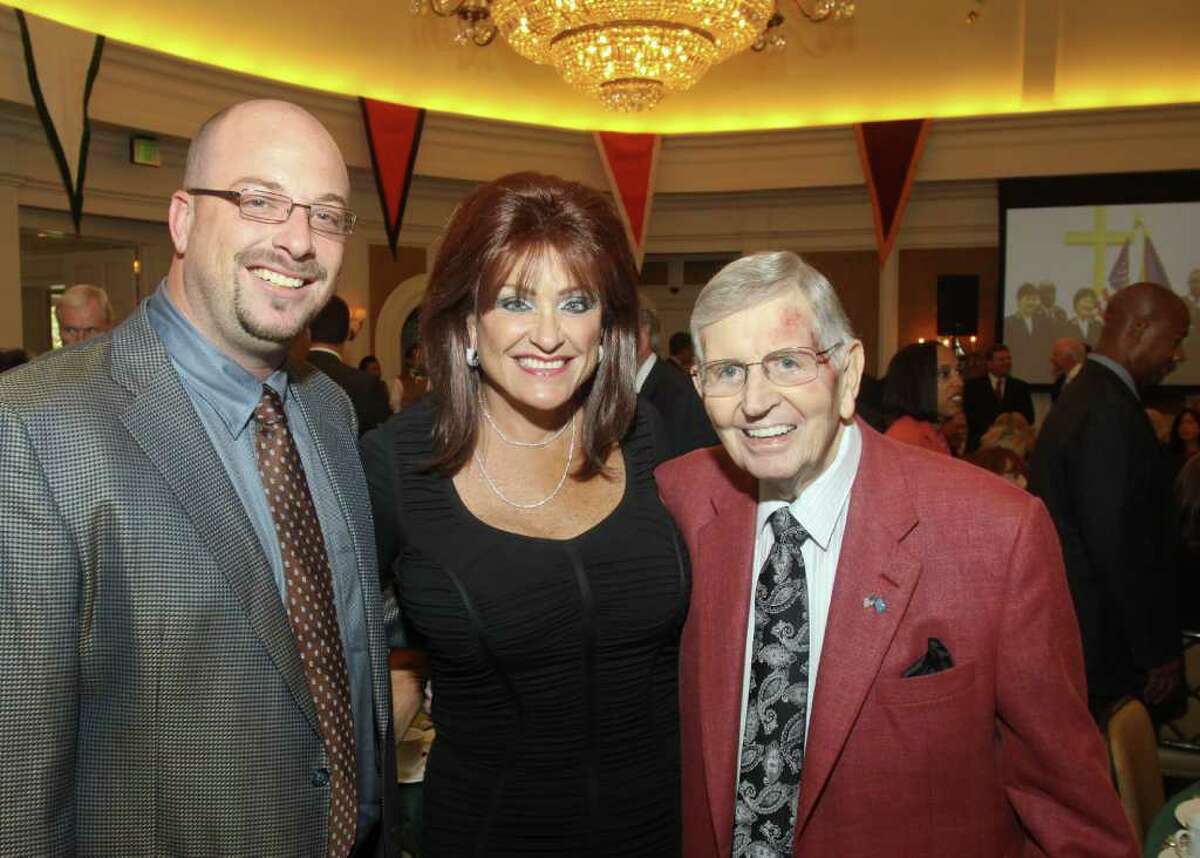 Gale Sayers speaks at Salvation Army Luncheon