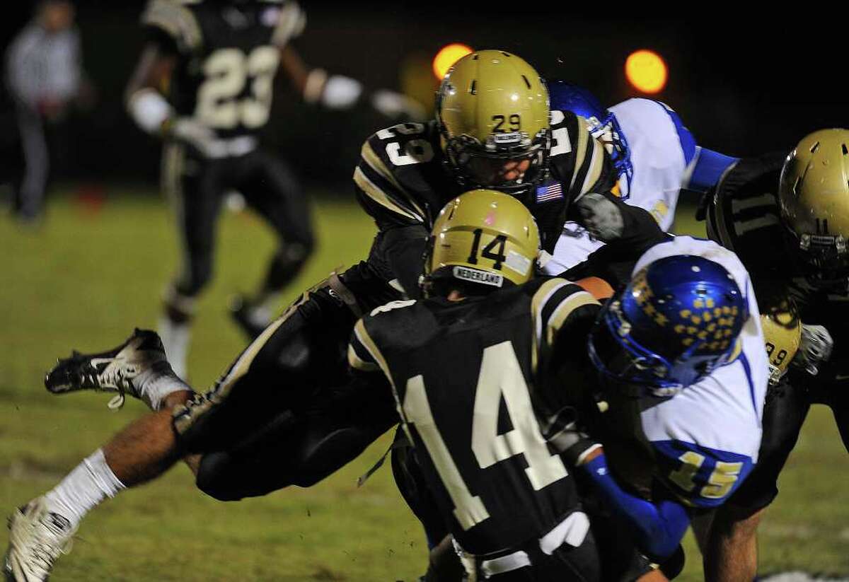 Nederland coach putting a Spell on opposing defenses