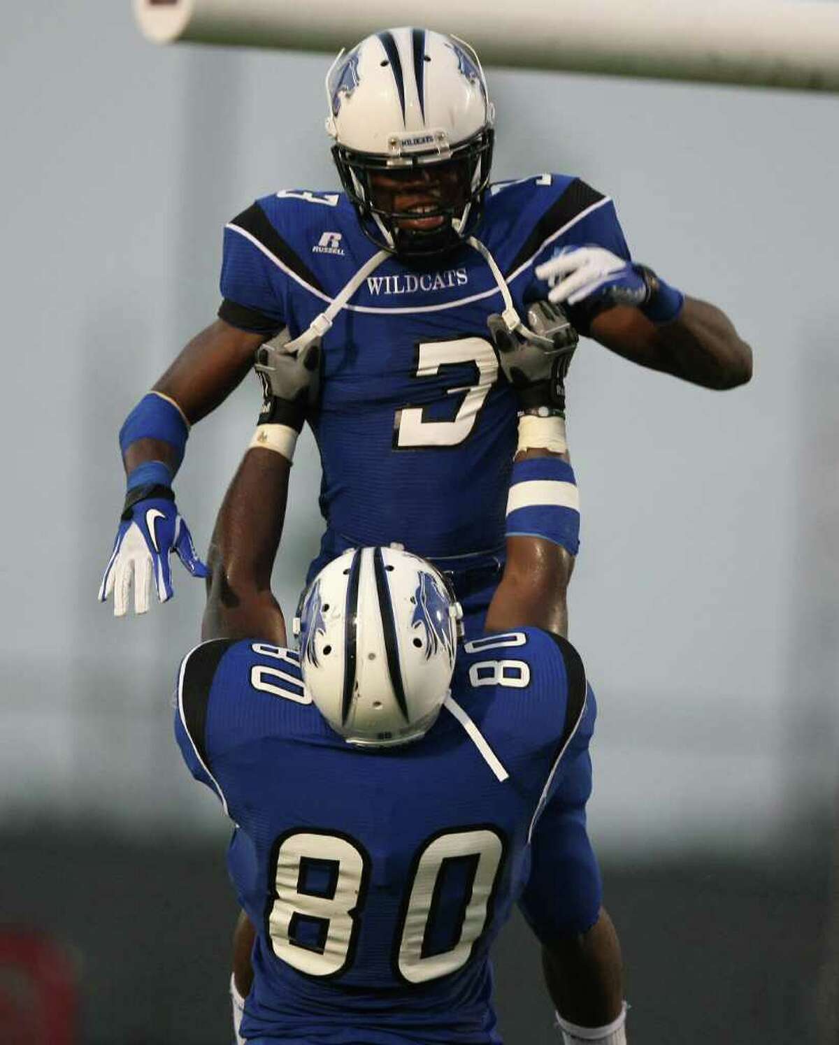 High school football title games awash in stars