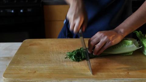 Kitchen Basics: How to chiffonade