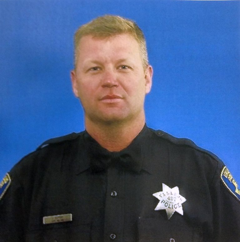 Police: Vallejo officer's killer acted alone