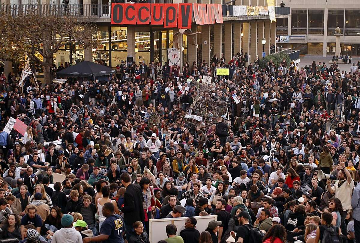 Huge protest at UC Berkeley - vote to set up camp