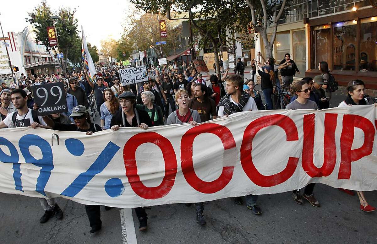 Huge protest at UC Berkeley - vote to set up camp