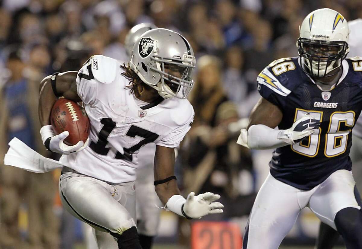 Raiders receiver Moore like a veteran