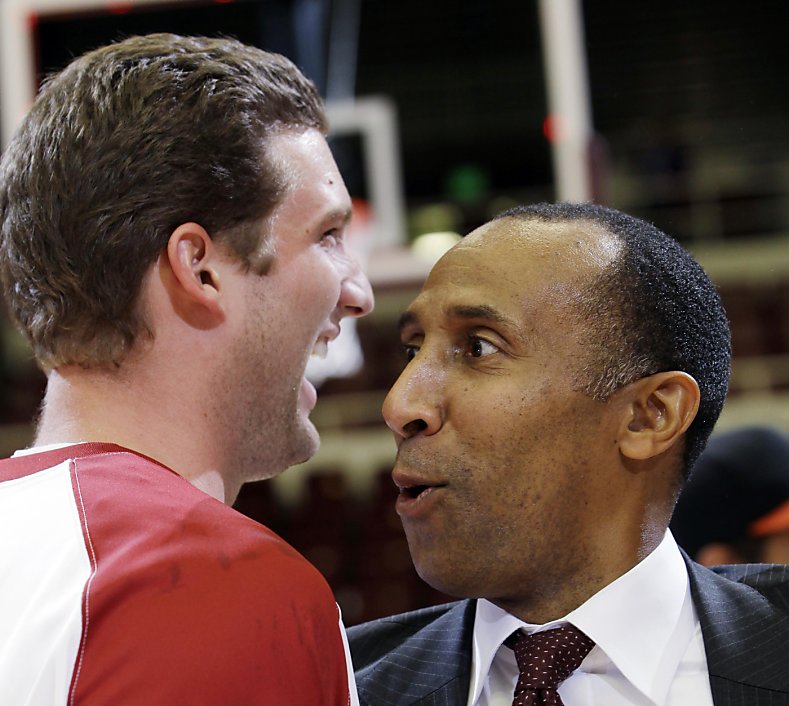 Stanford rallies to win with help of 70-foot shot