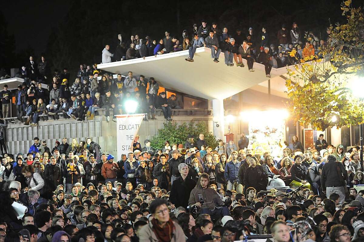 Huge protest at UC Berkeley - vote to set up camp