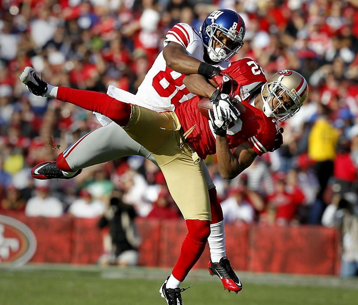 49ers' red-hot Carlos Rogers grabs 2 more picks