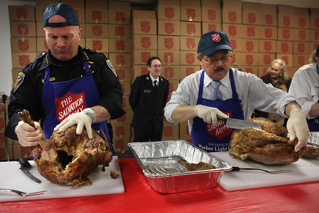 Mayor Lee takes knife to turkey; SF budget up next