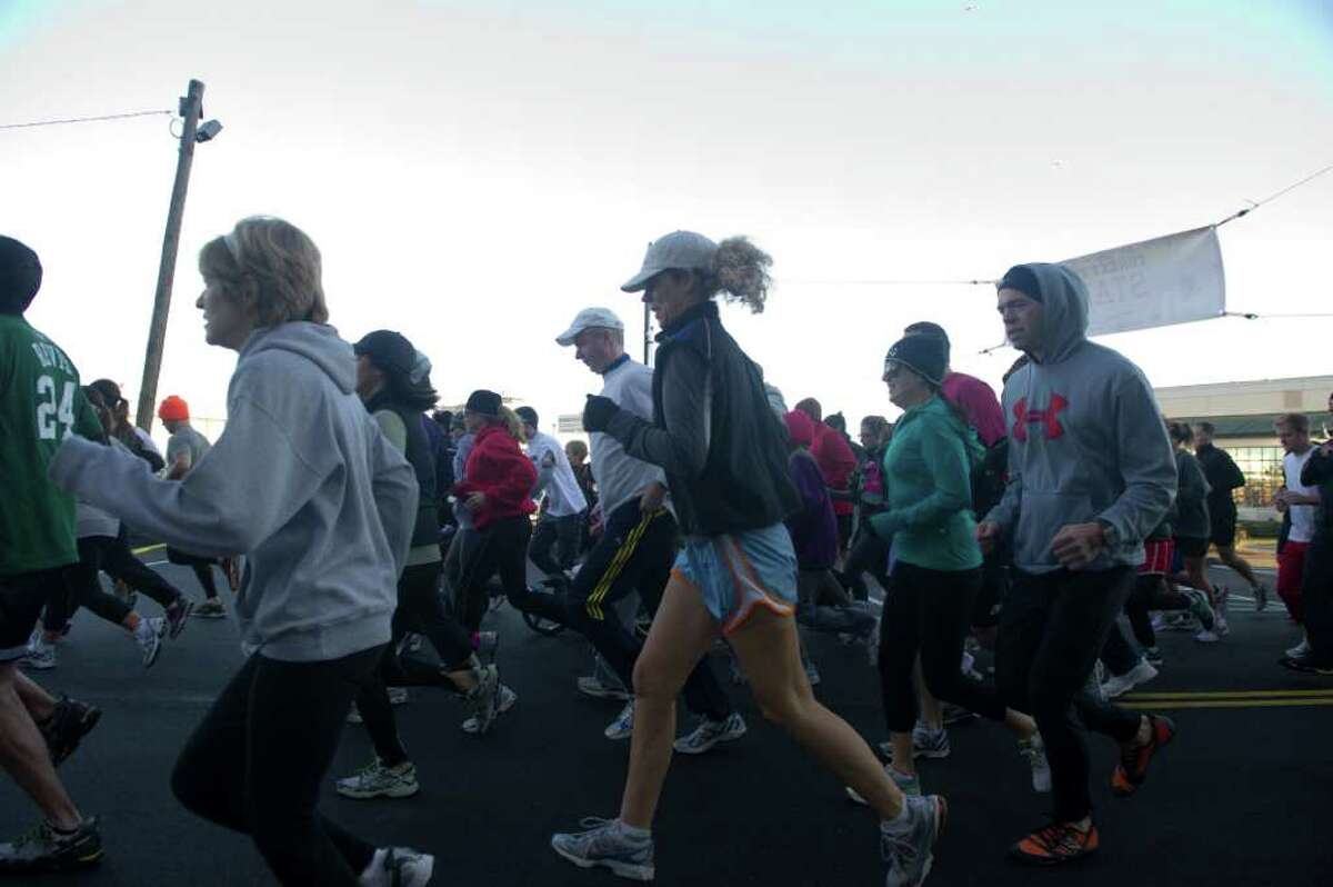 Stamford runners trot before turkey time