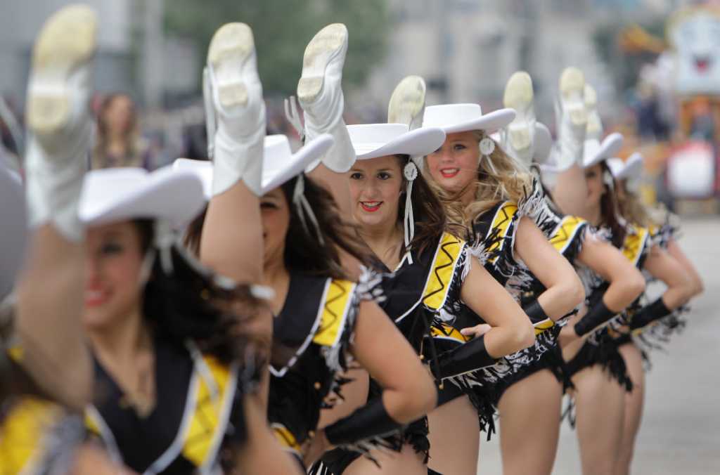 Corporate sponsors ensure Thanksgiving parade will march on