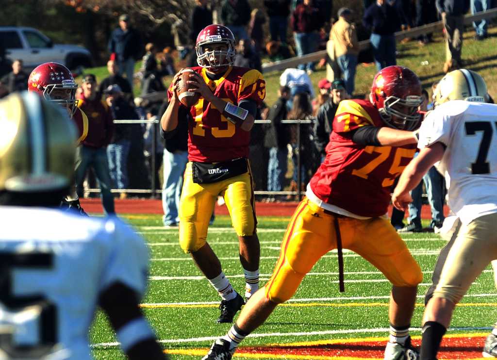 Thanksgiving football: Trumbull vs. St. Joseph