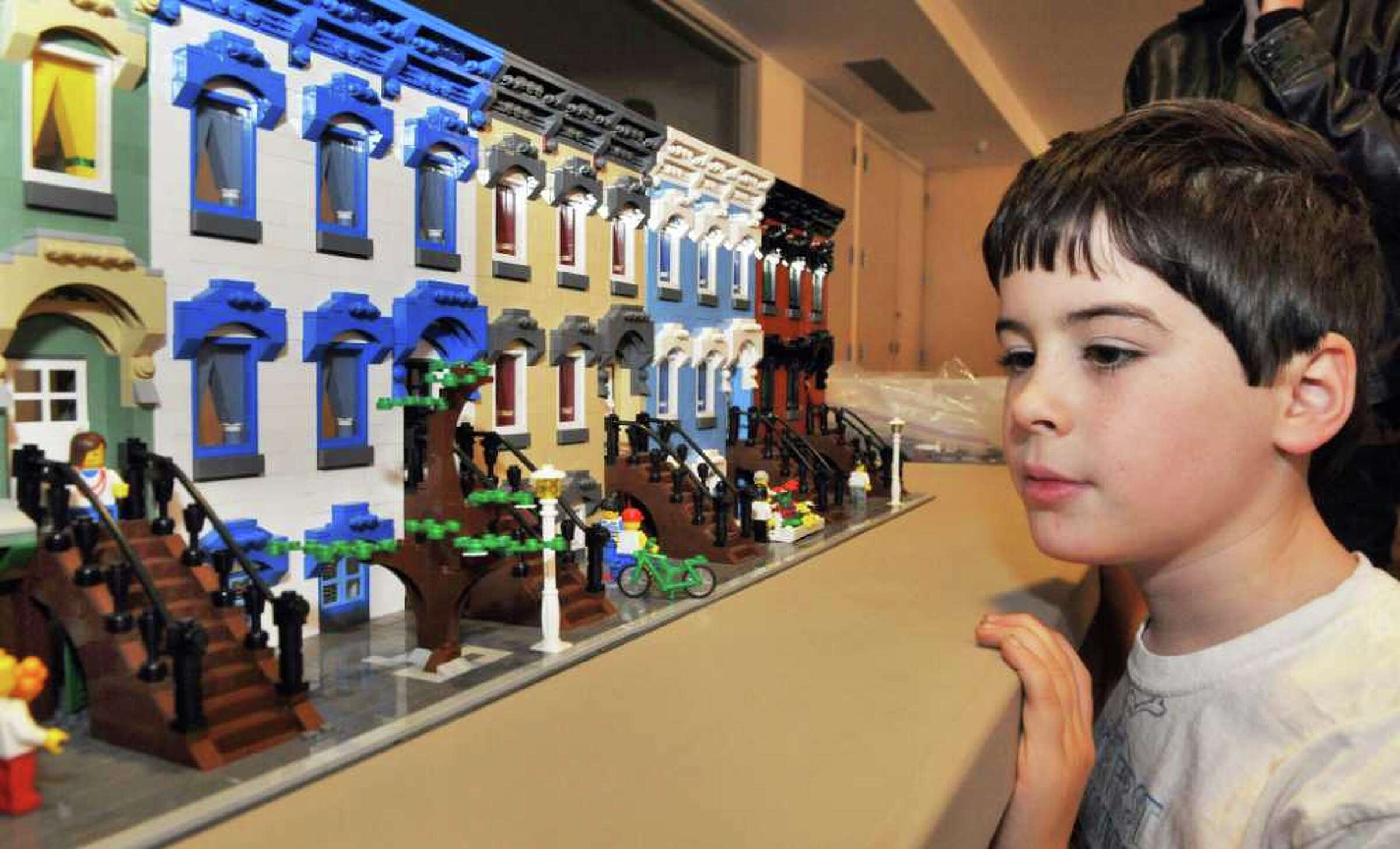 Lego competitors build new worlds