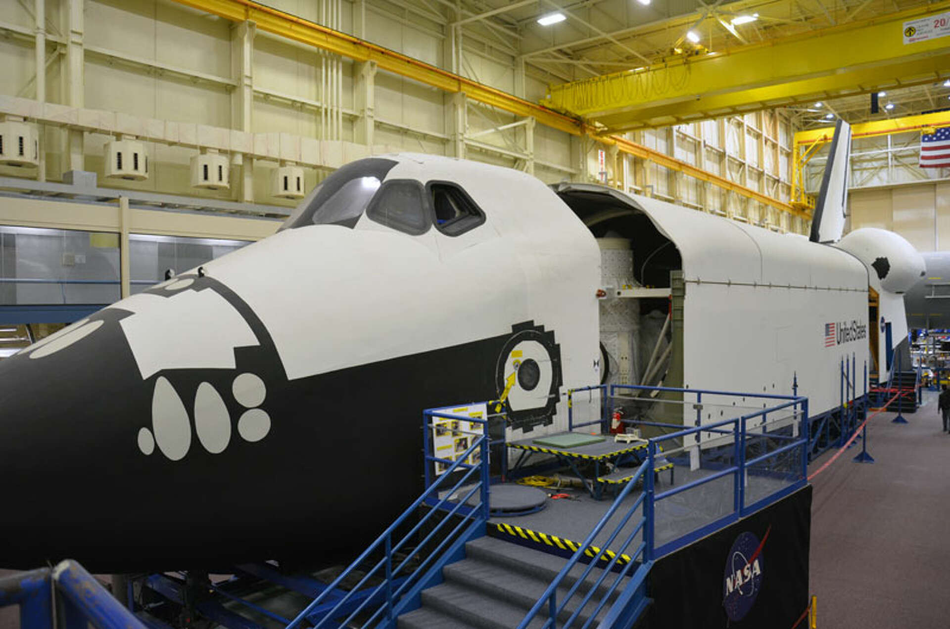 Museum of Flight getting space shuttle trainer Thursday