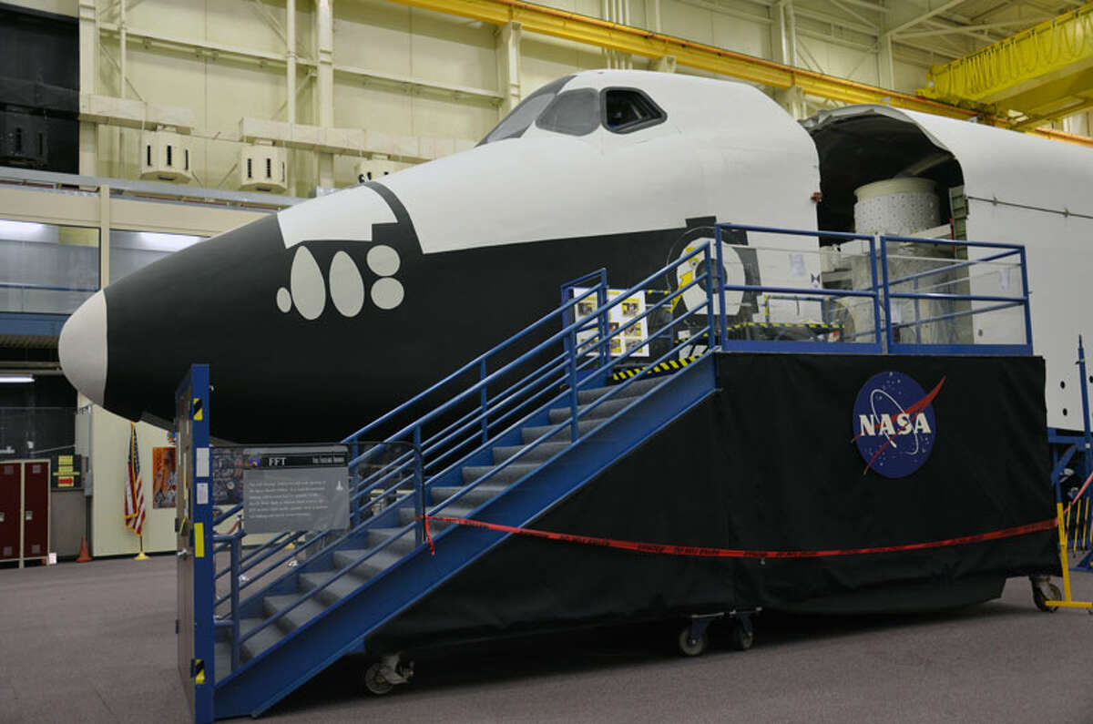 NASA readies space shuttle trainer for move to Seattle