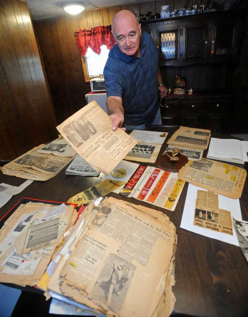 Vidor's playoff run stirs memories of '64 team