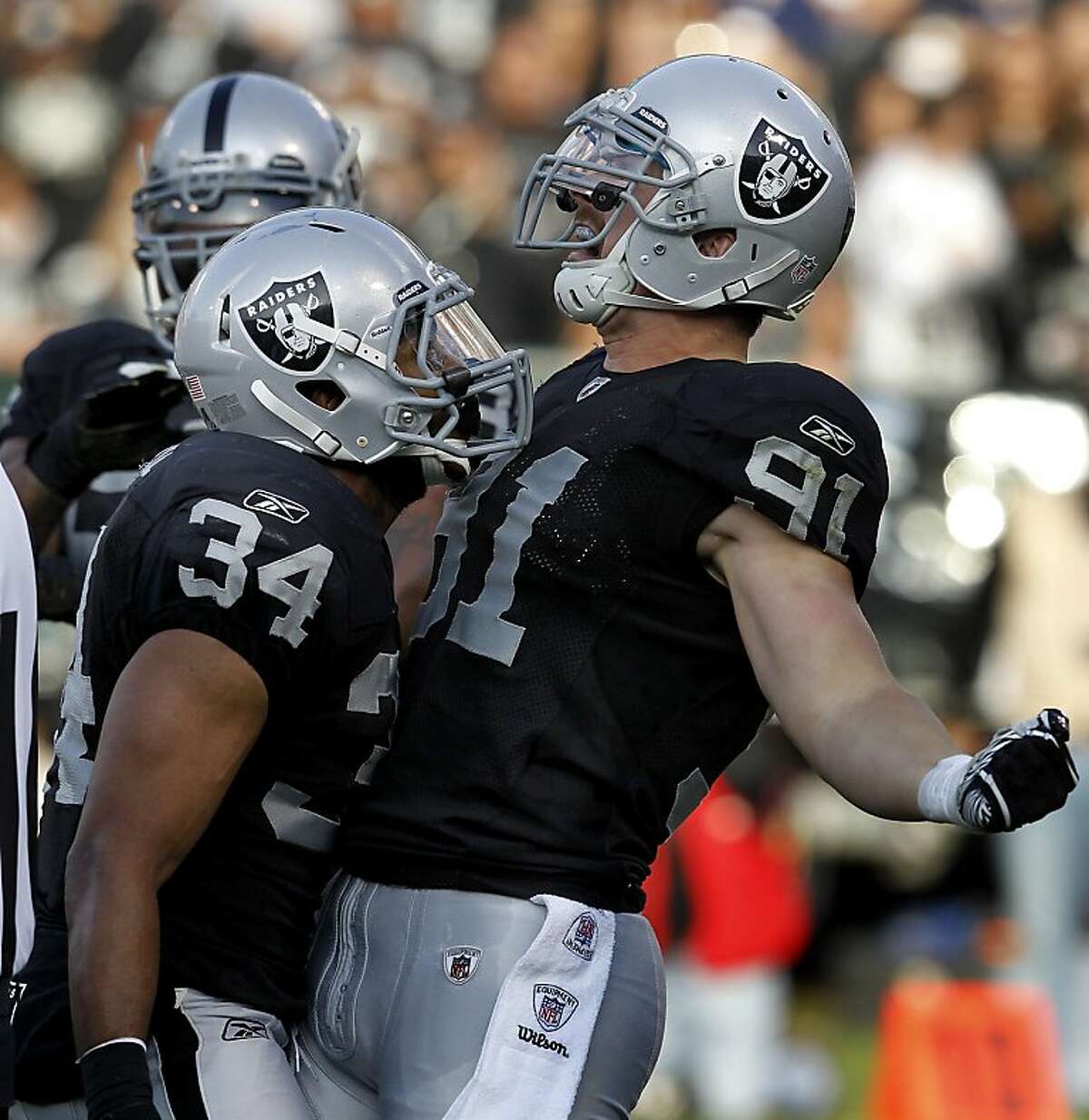 Raiders' Janikowski, Lechler wow with big kicks