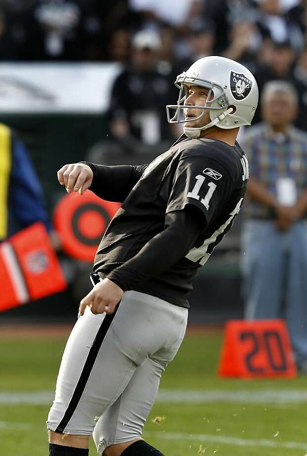 Raiders' Janikowski, Lechler wow with big kicks - SFGate