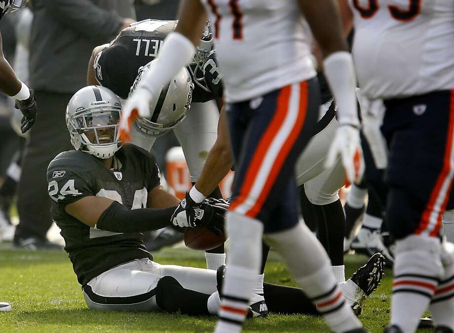 Raiders' Janikowski, Lechler wow with big kicks - SFGate