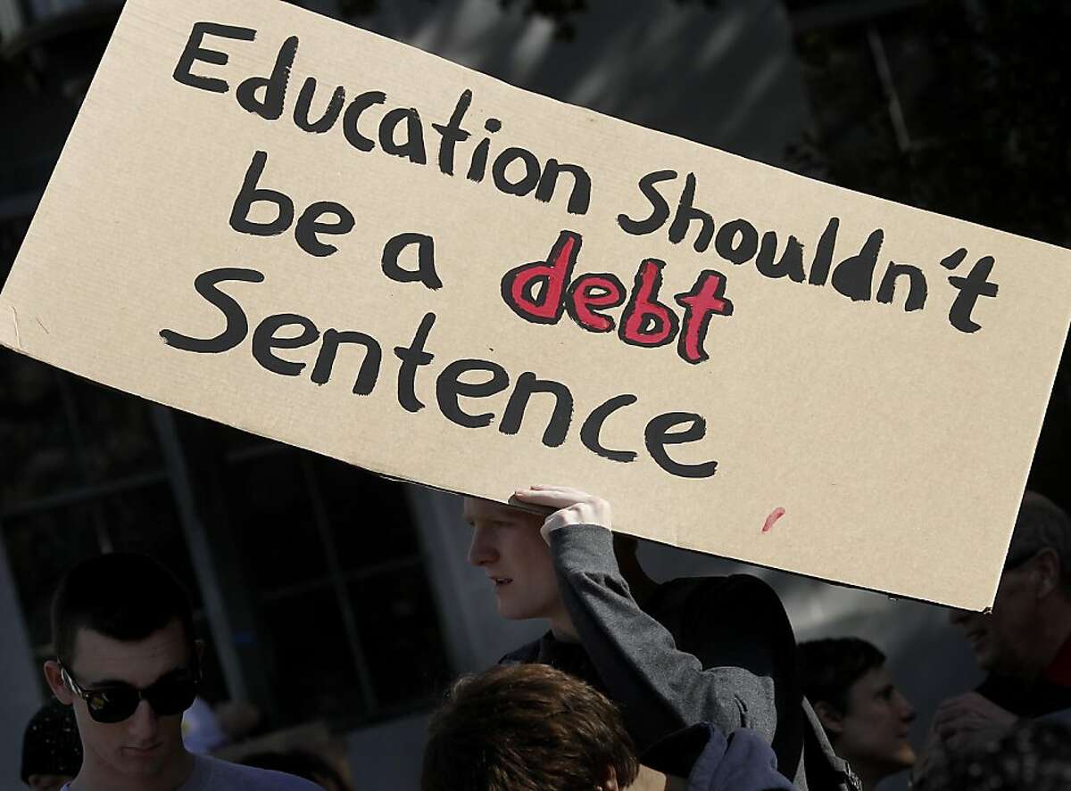 UC looking to avoid 2nd clash with protesters