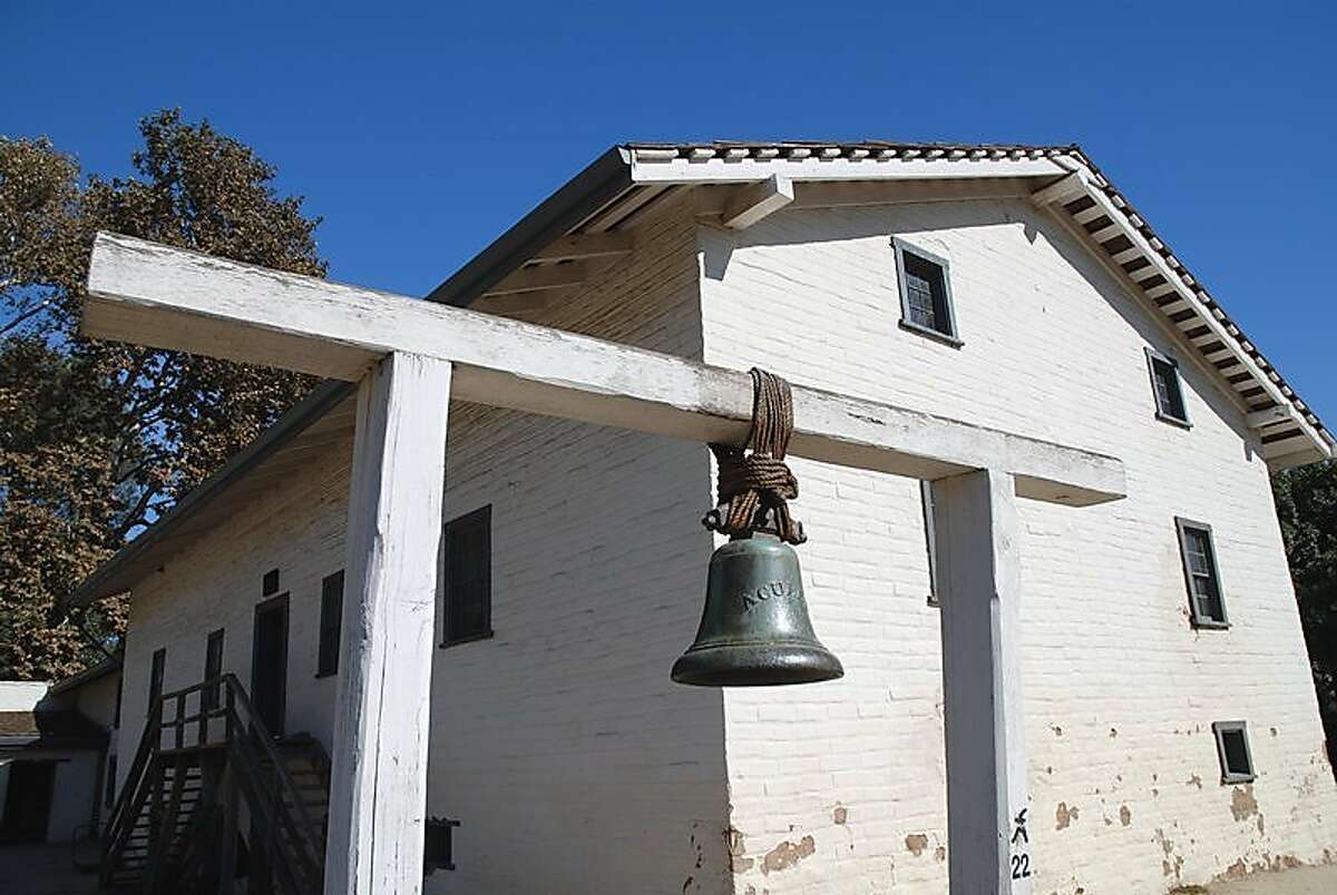 Sutter's Fort 'Hands on History' tours